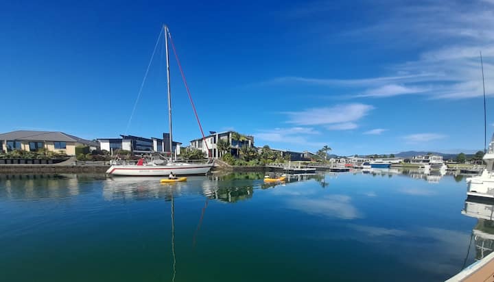 Mermaid Waterways With Superking Bed & Ensuite - Whitianga