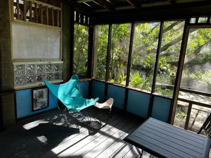 Tree House Hideaway - Carolina Beach State Park, Carolina Beach