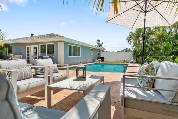 4br Home W/ Pool, Ping Pong & Bbq - Walk To Tennis - Naples, FL