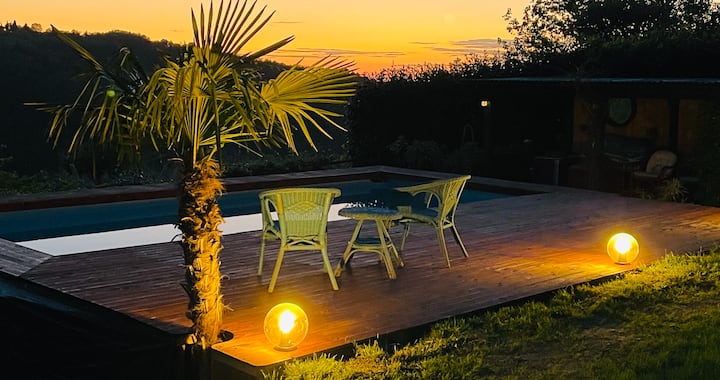 Romantic Tuscany Loft With Pool For 2–6 Guests - Radda in Chianti