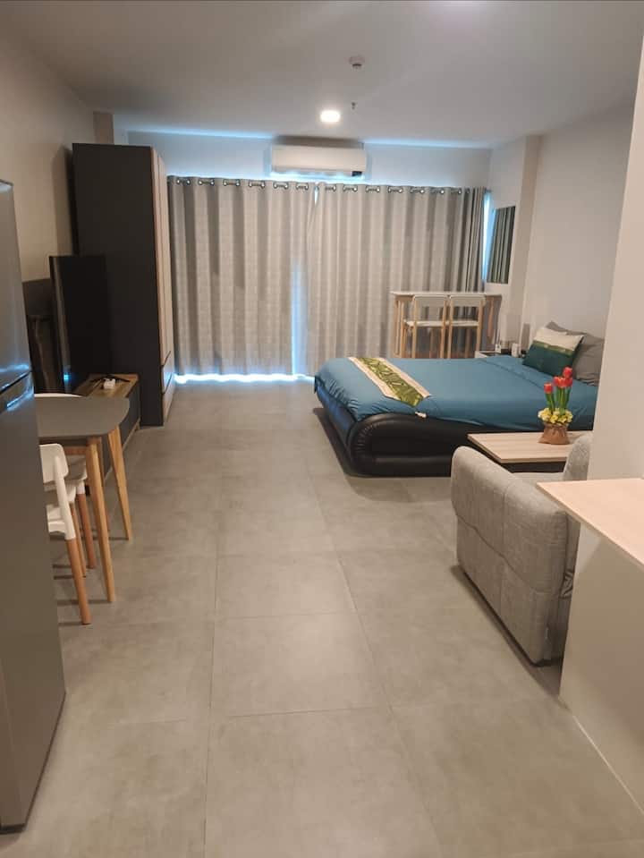 Super View,
View Talay 7
19th Floor - Pattaya