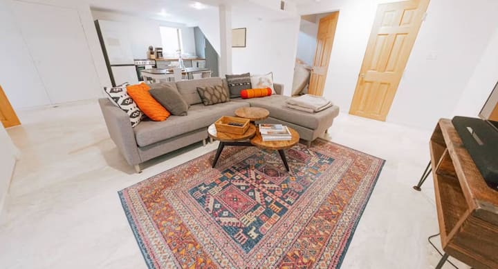 South Boulder 1000 Sq Ft Apartment - Boulder, CO