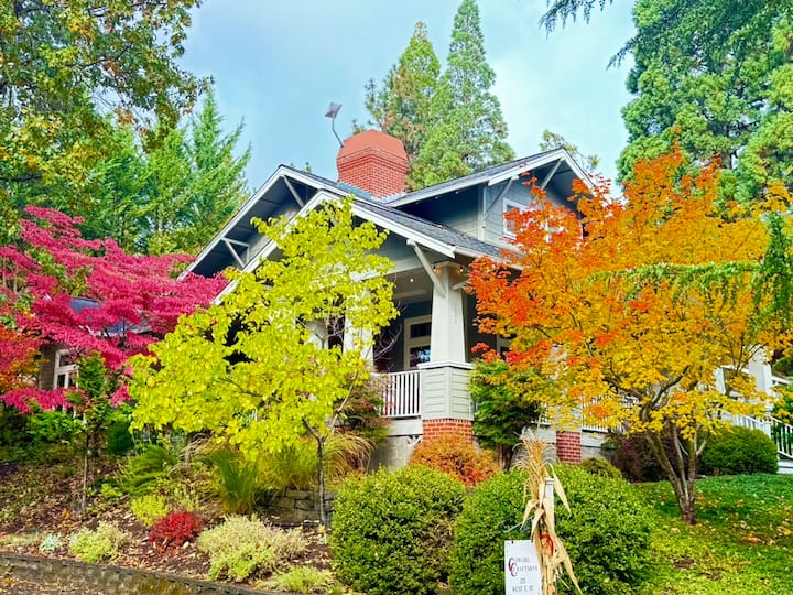 Cowgirl Craftsman - Private Suite Upstairs - Jacksonville, OR