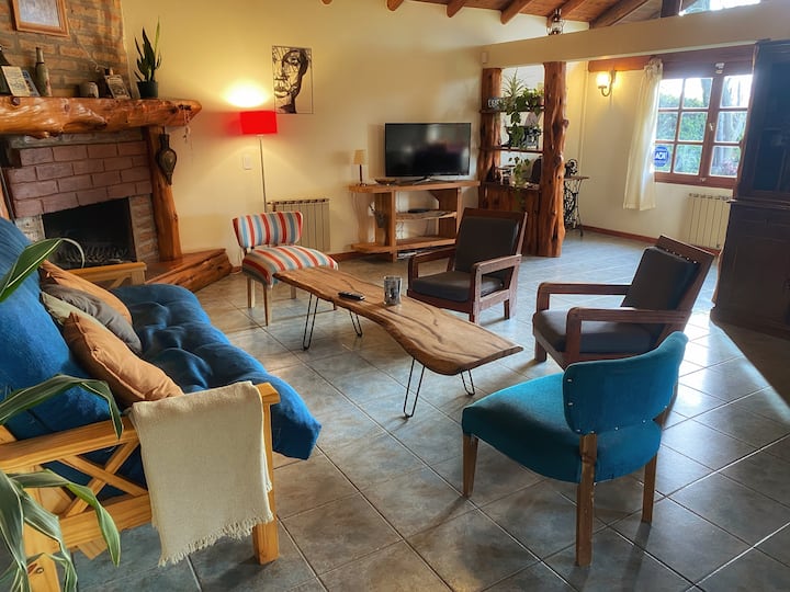 Casa Familiar, 3 Habitaciones, Chimenea Y Parrilla - San Carlos de Bariloche