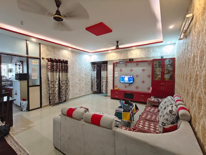 A Premium 3 Bhk Feel At Home- Ac. Near Metro St. - Bangalore