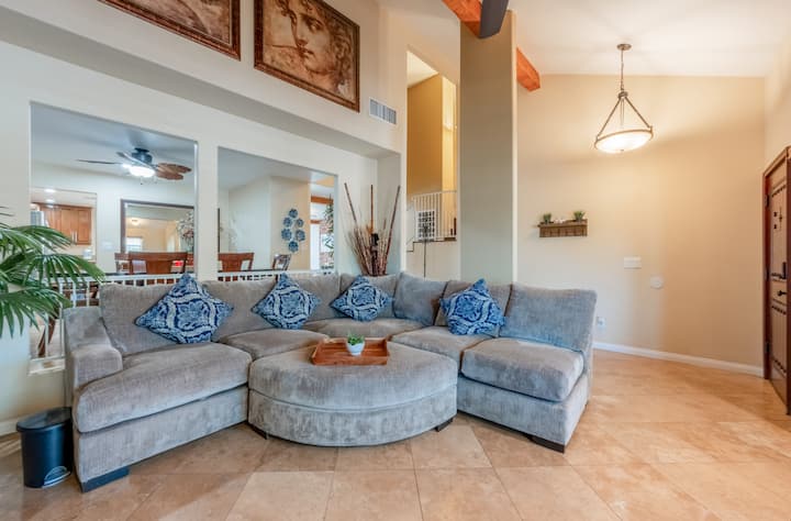 Villa Beach House 16+pool & Spa.  9min From Strip! - Las Vegas, NV