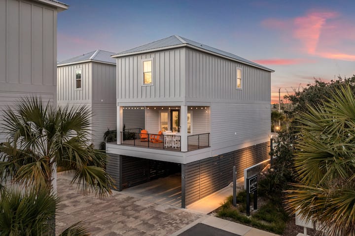 Beach Getaway W/ Arcade + Fall Specials- King Beds - Gulf Shores, AL