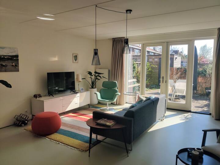 Modern House Adjacent To A Park - Utrecht