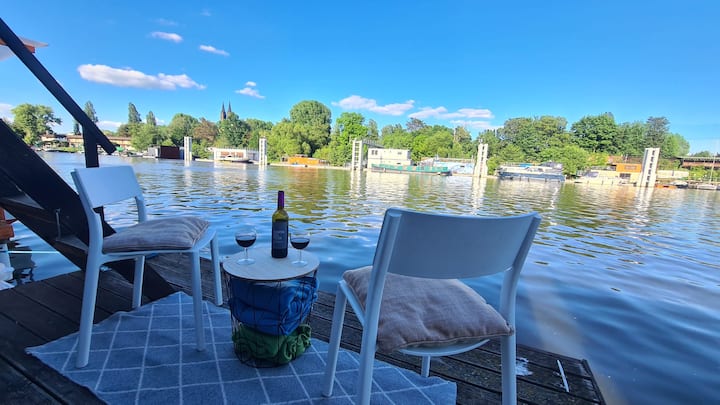 Sara, Town 10', P Free, Ac, View - Praga