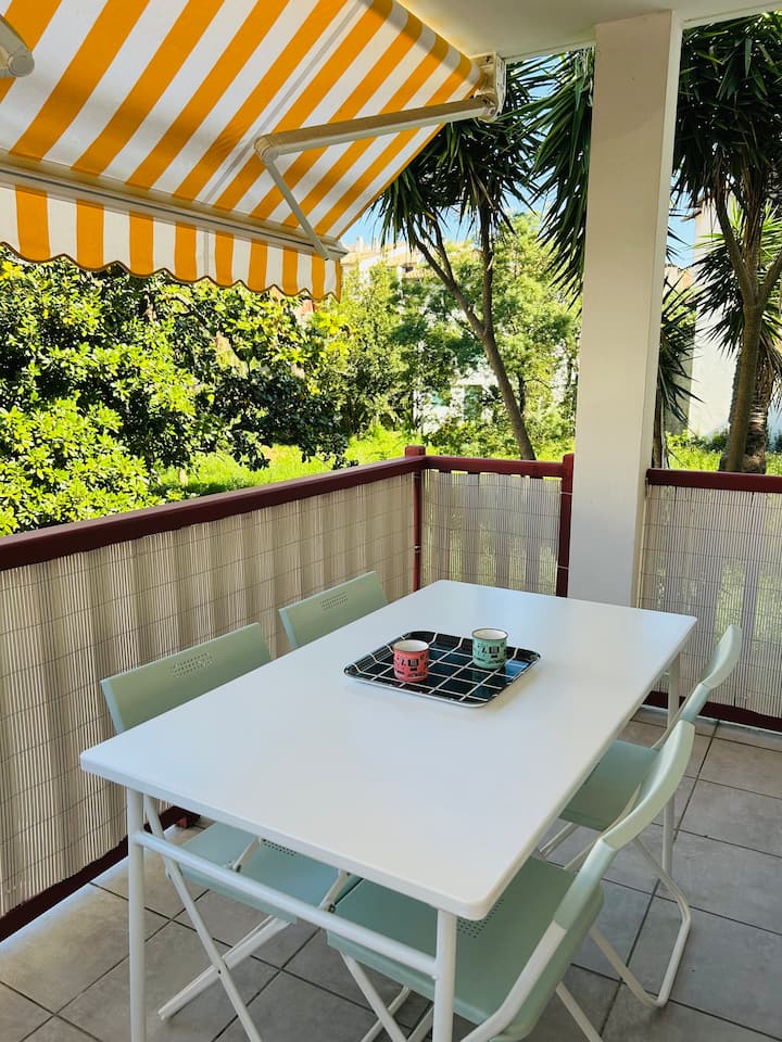 Joli Cocon, 100 M De La Plage + Parking Privé - Hendaye