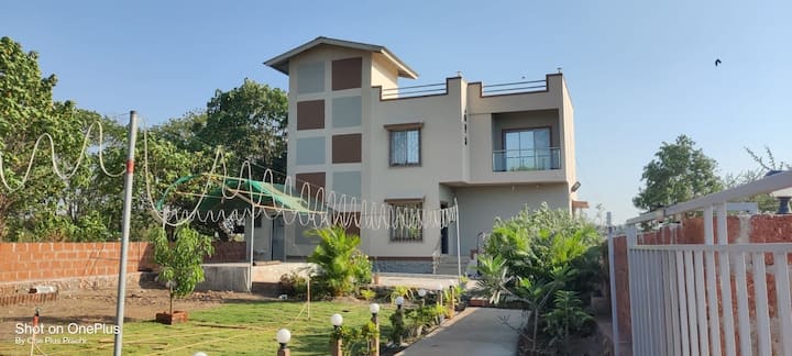 Akruti Holiday Home - Alibag