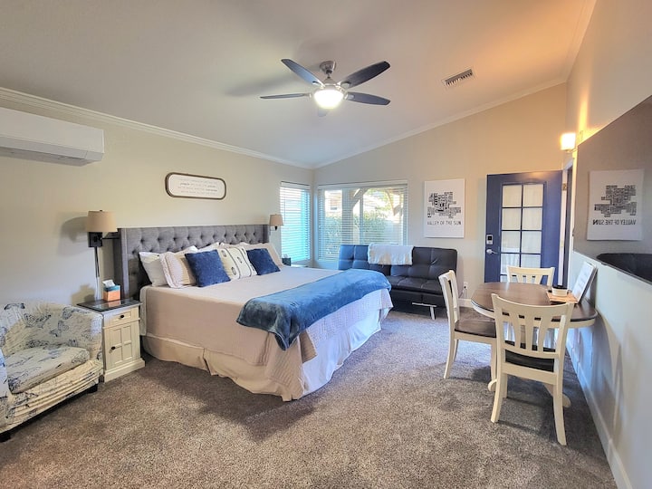 Beautiful Remodeled Mesa Studio - King Bed! - Mesa, AZ