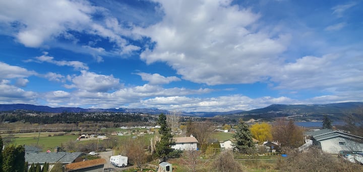 Quail Country Airbnb - Lake Country