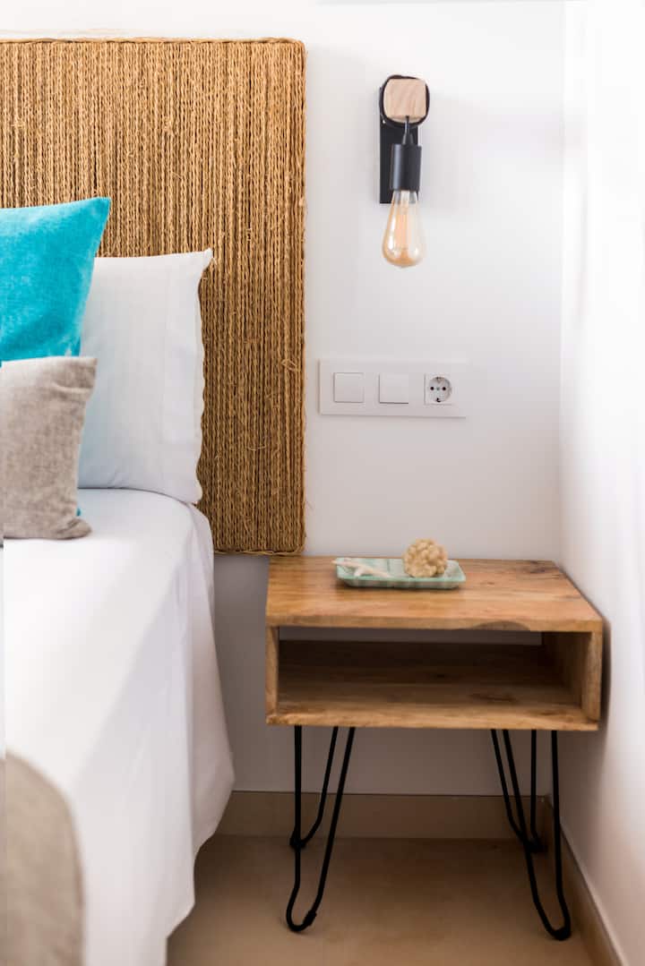 Espacioso 2 Dorm. Db/trp Vista Mar, Ac, Bbq - Calella