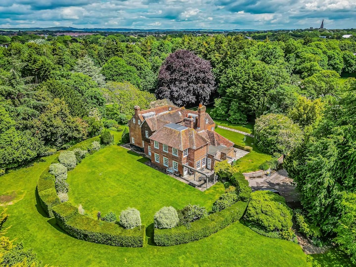 Manor House Close To Harbour With Separate Annexe - South Downs