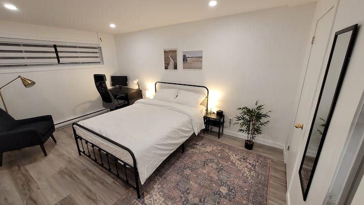Bright & Spacious 2 Bedroom - Laval