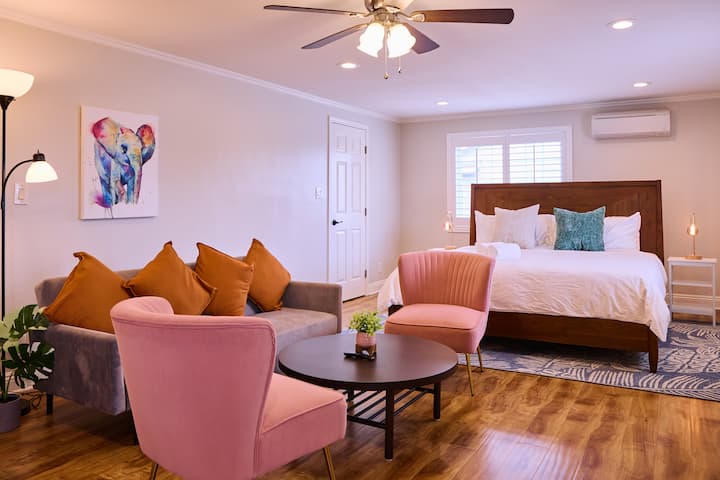 Dbl King Suite Near Hb Beaches, Restaurant, Parks - Huntington Beach, CA