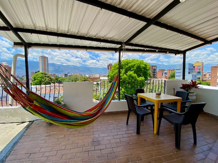 2br Apartment Laureles W/ Stunning Private Rooftop - Medellín