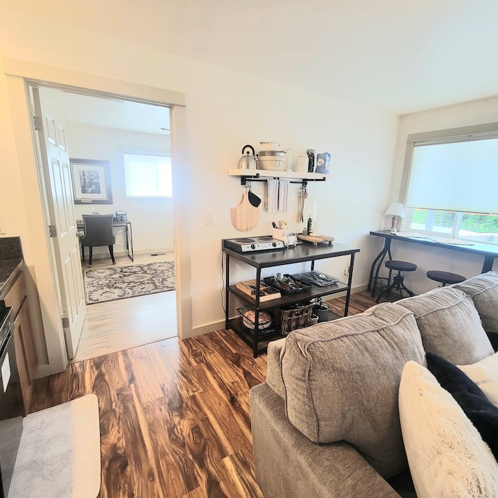 Cozy European Cottage 2 Bd + 1 Bath - Ashland, OR