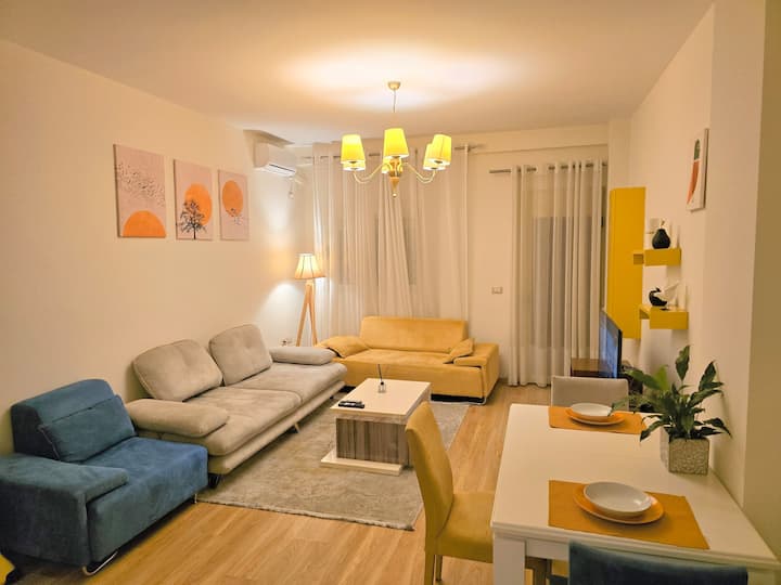 Cosy 2 Bdr/ 2 Balconies Apartment In City Center - Tirana