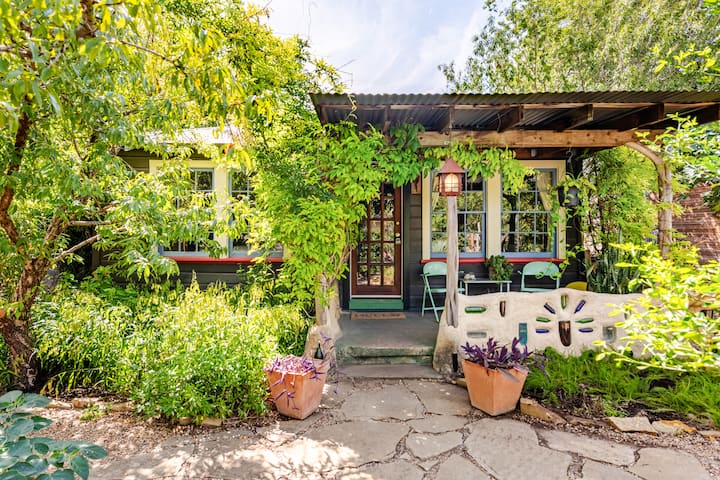 Cozy And Central Austin Cottage. - Austin, TX