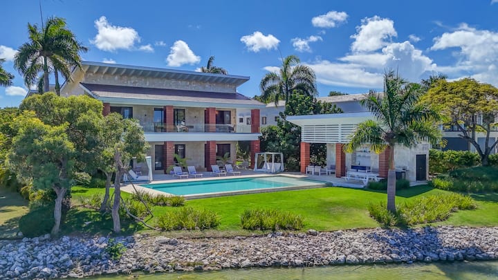 Hacienda A39 - Lakefront Villa With Golf View - Punta Cana
