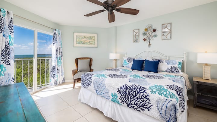 Sublime Oceanfront Condo At Ocean Pointe - Florida Keys