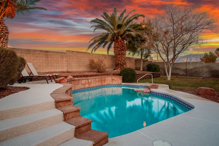 4br Pool, Spa & Retro Arcade Polished Vegas Stay - Las Vegas, NV