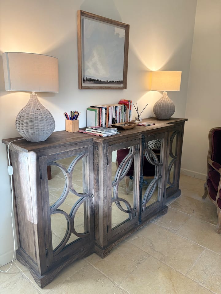 The Old Stables, A Luxury Country Retreat For Four - Devizes
