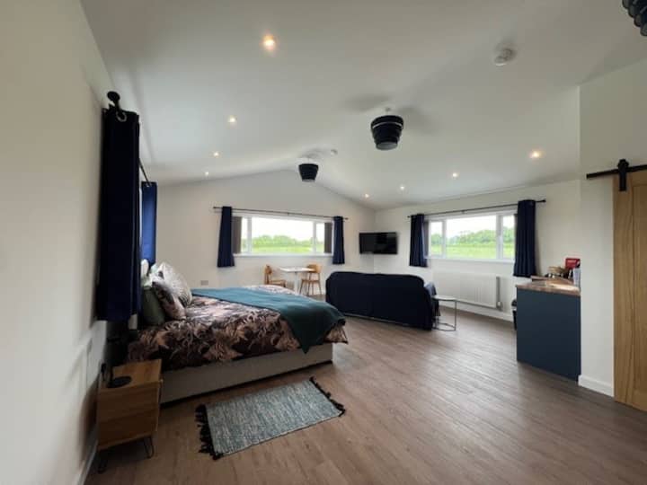 Modern Barn Conversion - Oxfordshire