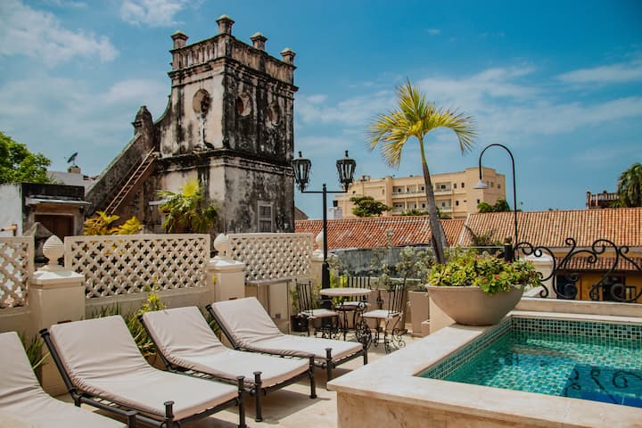Luxury 7br Mansion Inside Of The Walled City - Cartagena