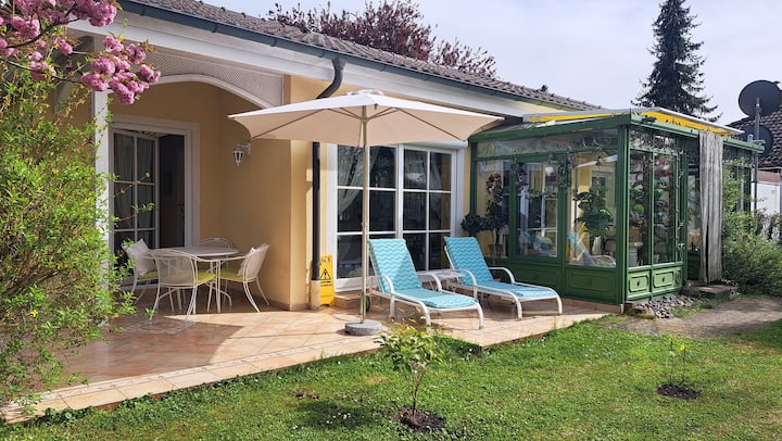 Ferienhaus Direkt Am Waldrand, Mit 1000m² Garten - Ottmarsheim