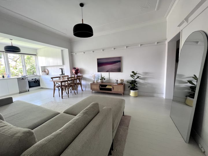Beachside Escape:  5 Min Stroll To Beach & Shops - Randwick