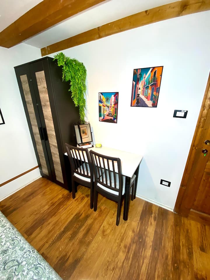 Central Muggia Rustic Retreat (En Suite) - Koper