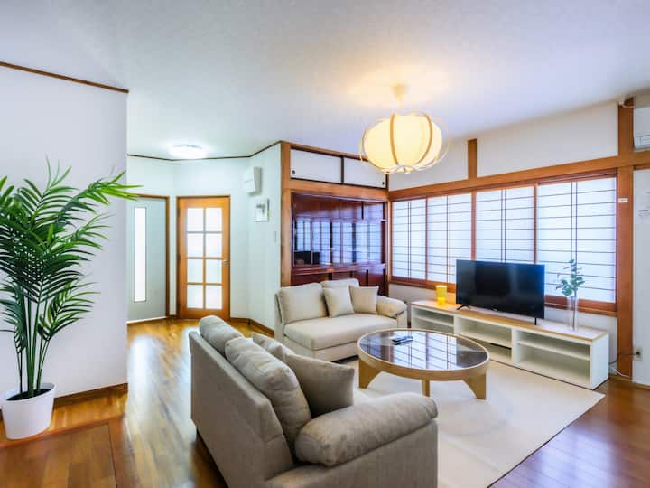 世界遺産と東武日光駅に徒歩圏内/古民家新装開業/12畳リビング3ldk/貸切 - Nikkō