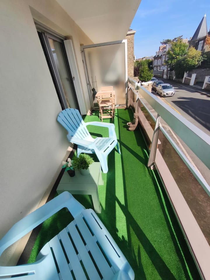 Dinard Centre_studio Avec Balcon_parking Privé - Saint-Malo