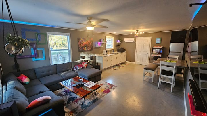 Modern Secluded Studio Near Lake - Atlanta State Park, Atlanta