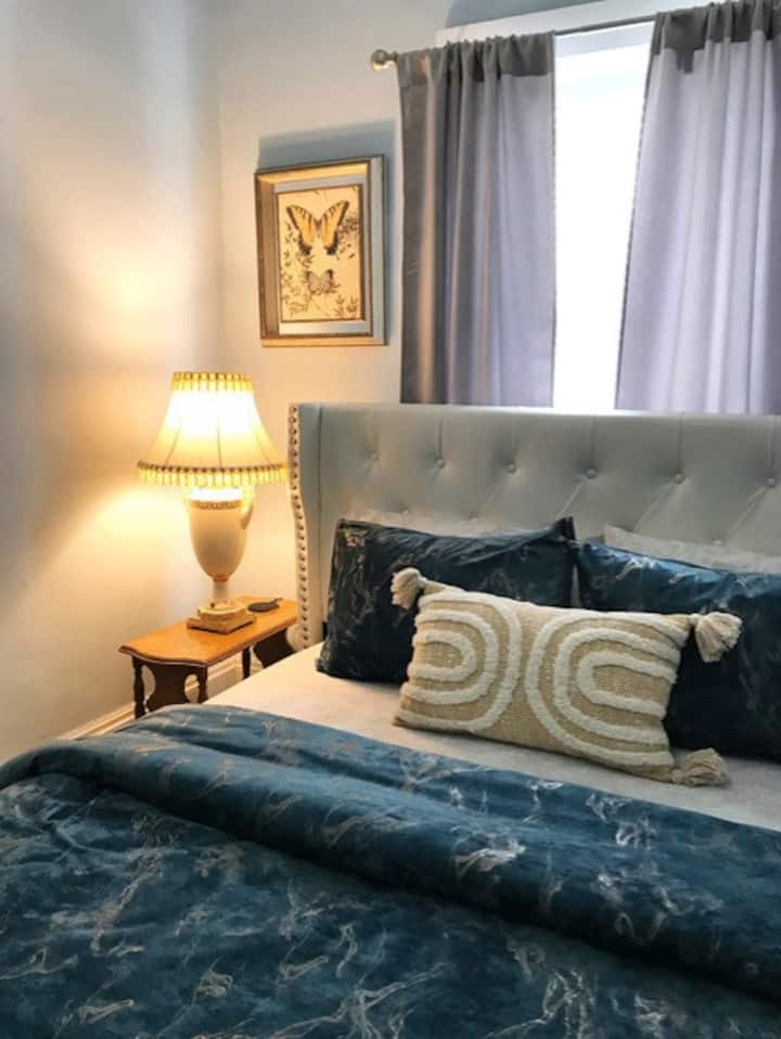 The Oasis Suite - Cobourg
