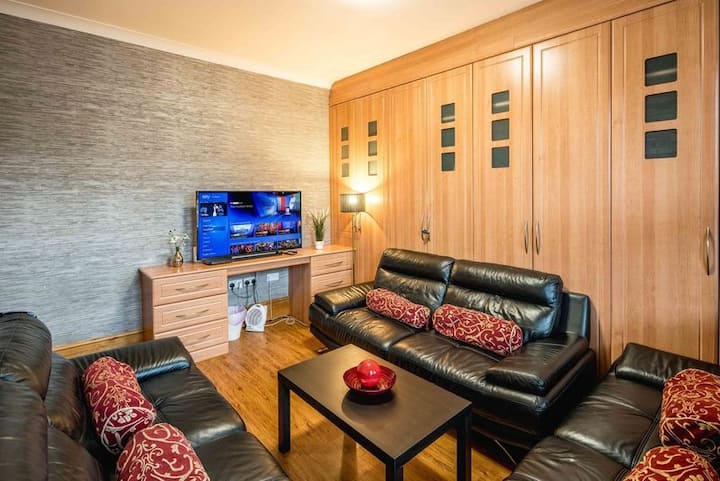 15%off|deals|family|leisure|parking|sleep14|wifi - London, UK