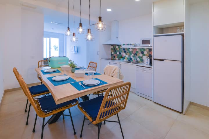 Family 3 Dorm & 2wc Terraza, Ac Y Piscina - Calella