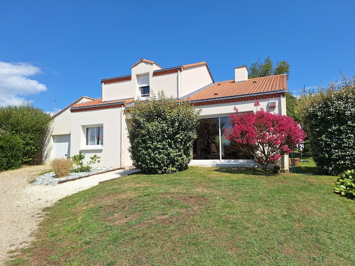 Pornic Tout à Pied, Le Port, La Mer, Les Commerces - Saint-Michel-Chef-Chef