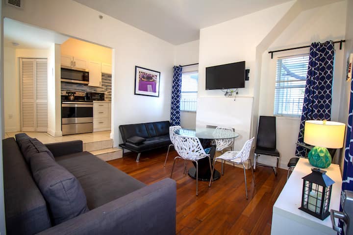 7 Bed. 4 Bath (Combo Of 4 Units) In South Beach - Miami Beach, FL