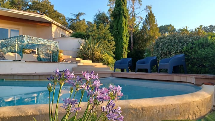 Villa Moderne, Vue Imprenable, Piscine Et Jacuzzi - Chateau du Castela