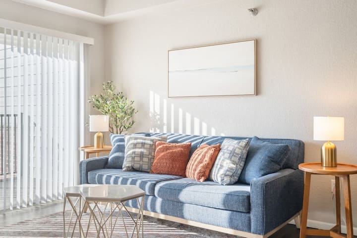 Beautiful 2-bedroom @ Willow Falls - Cedar Falls, IA