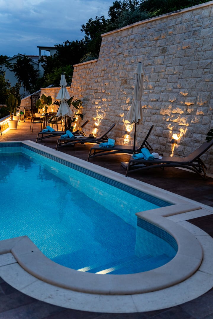 Villa Kogo-deluxe Apt With Pool - Hvar
