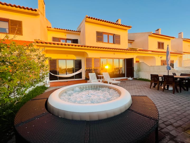 Tiki House - Peniche