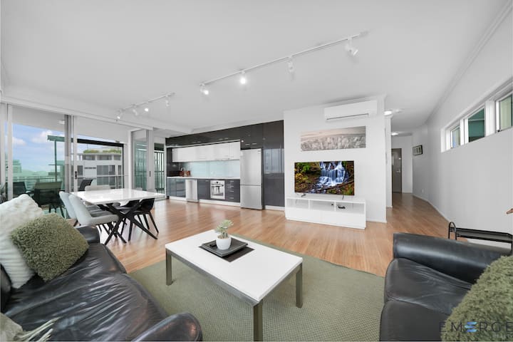 Huge 3bdrm Apartment @ Story Kangaroo Point - Salisbury