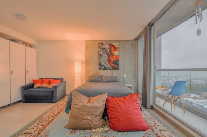 Loft Con Balcón Vista Panorámica Y Parqueo Privado - San José