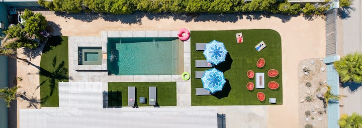 Saltwater Pool/spa, Firepit, Game Rm W/ Work Space - Palm Springs, CA