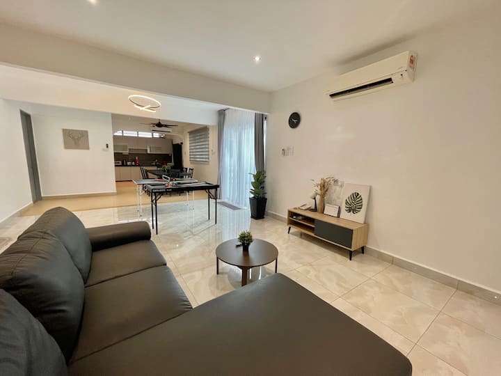 10-14 Pax Comfy Spacious Semi D With Ktv - Batu Kawan